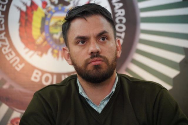 Del Castillo deja su cargo en manos de Arce y niega vínculos con asesor ...