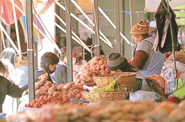 Sube el precio de la papa y la gente compra menos
