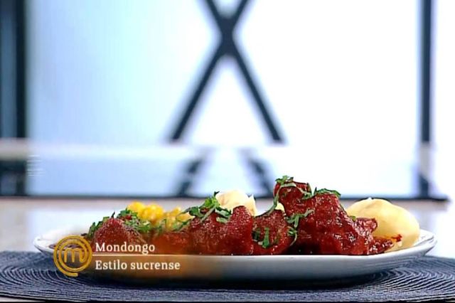 El mondongo chuquisaqueño conquista al jurado de MasterChef Bolivia