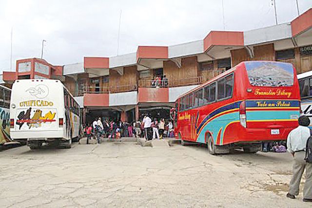 Pasajes duplican su precio en la Terminal de Buses