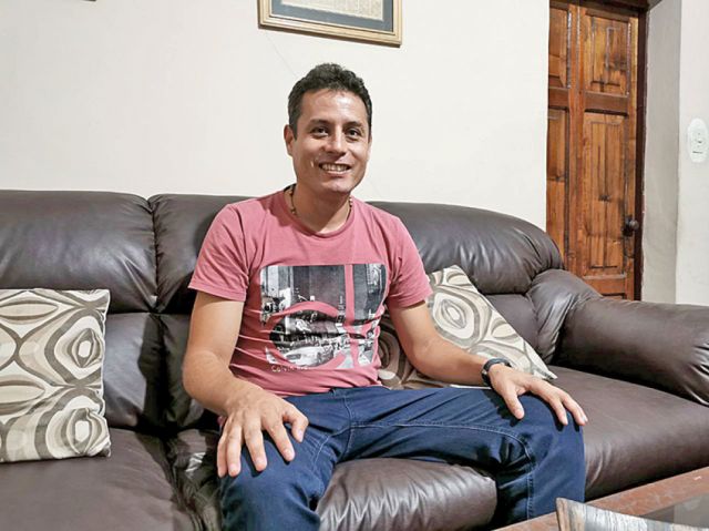 El capitán Lara presenta proyecto político en Sucre