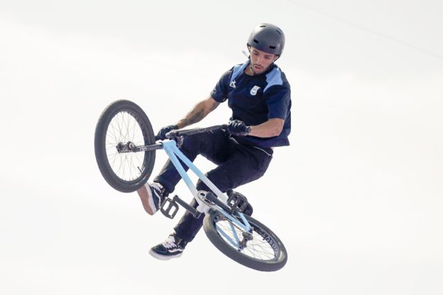 José Torres Gil, el boliviano que va por el oro olímpico en el BMX ...