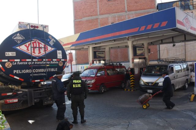 Ministro Molina descarta nuevos problemas en el abastecimiento de diésel