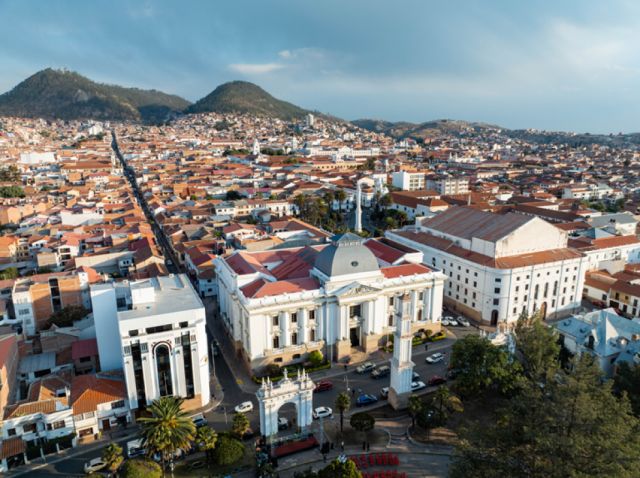 “Sucre, luces y sombras”