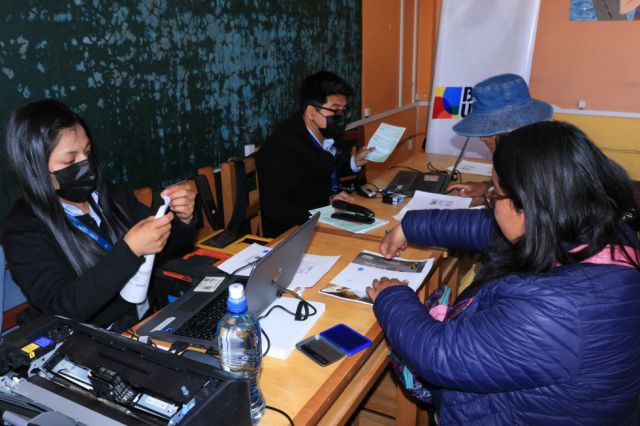 Gobierno aprueba decreto para el pago del Bono Juancito Pinto con Bs ...