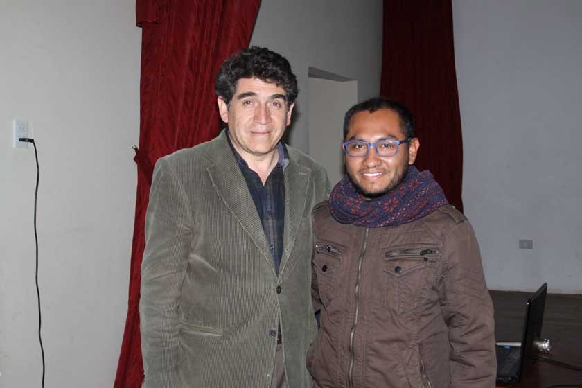 Alianza Francesa entregó distinción a Omar Alarcón