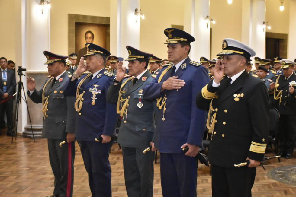 Áñez juramenta al nuevo Alto Mando Militar