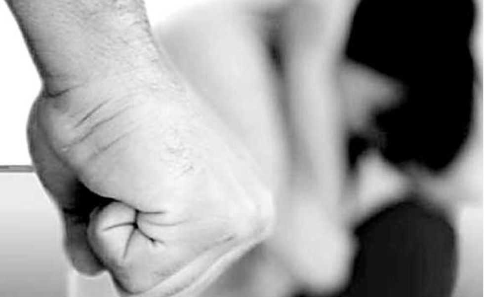Un Hombre Mordió Y Arrancó Parte De La Oreja A Su Pareja Y Ella Desiste
