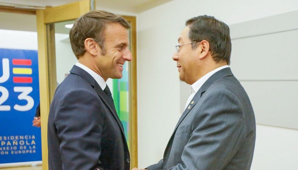 Arce y Macron trazan agenda sobre tecnología, agua y energías renovables