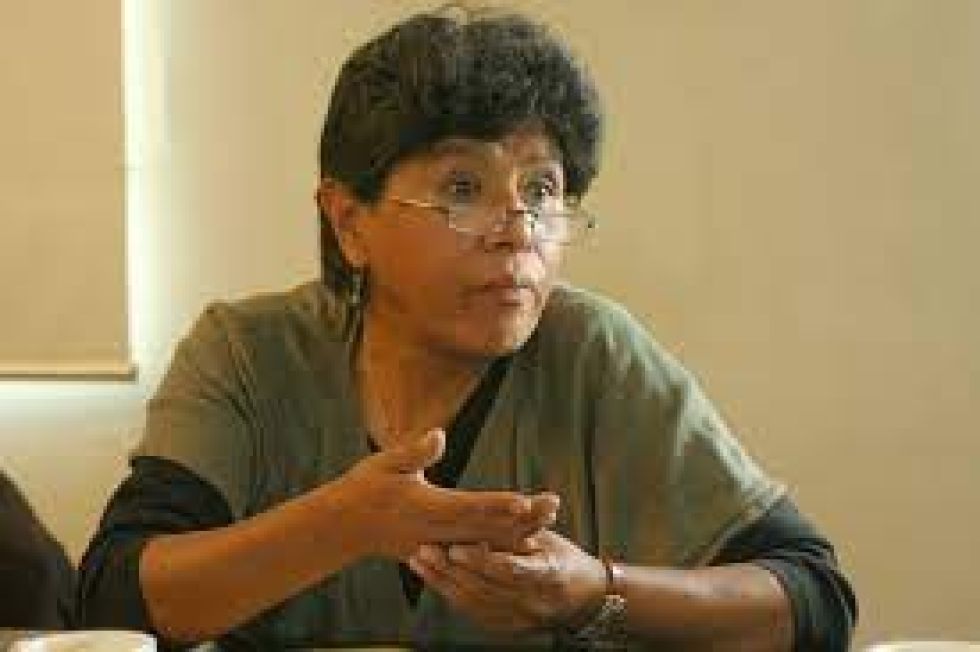 Vicky Ayllón: “Mientras enfrentaba la enfermedad saqué a la Soledad de ...