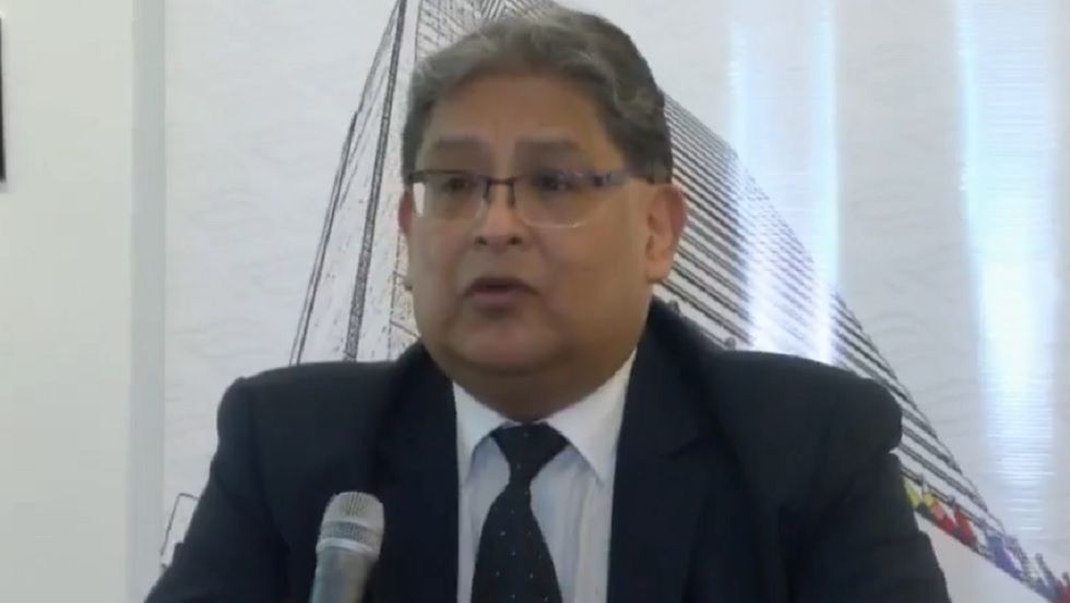 “No es necesario correr detrás del dólar”: Presidente del BCB dice que ...