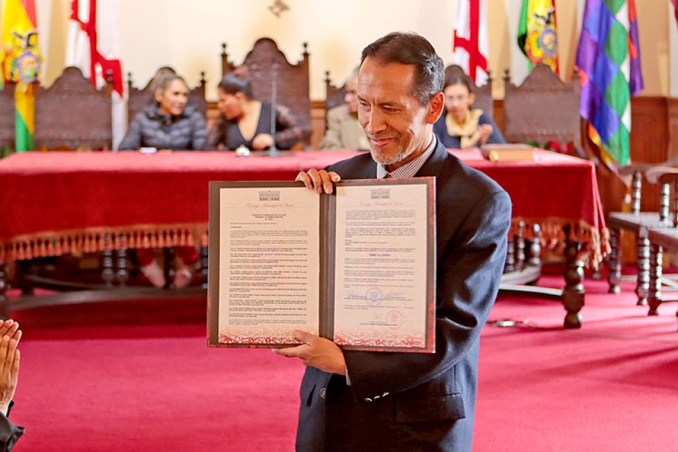 Distinción para el cineasta Rommel Villa