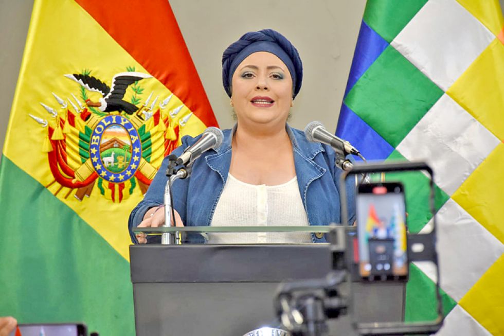 La ministra Prada alerta una “guerra económica”